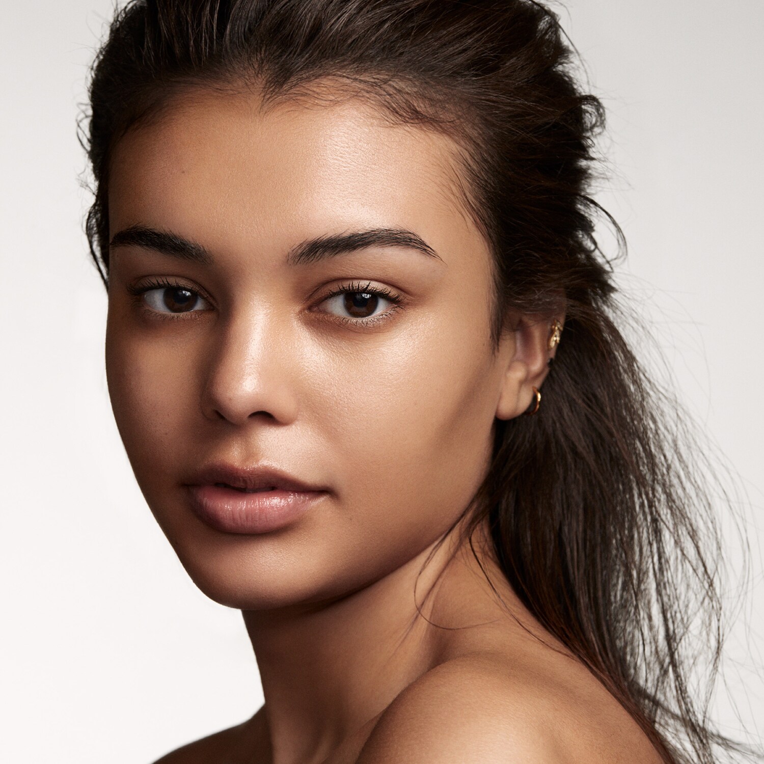 EAZE DROP'LIT - Réhausseur d’éclat de FENTY BEAUTY ≡ SEPHORA